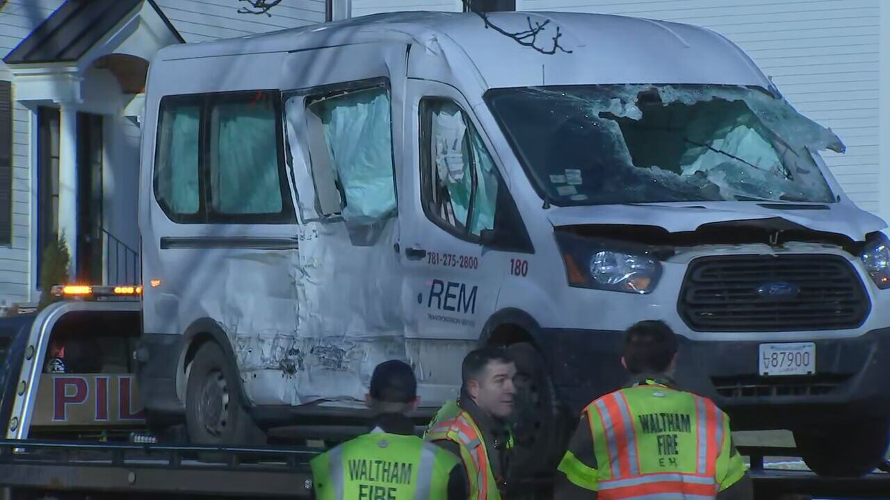 6 students, van driver hospitalized after rollover crash in Waltham ...