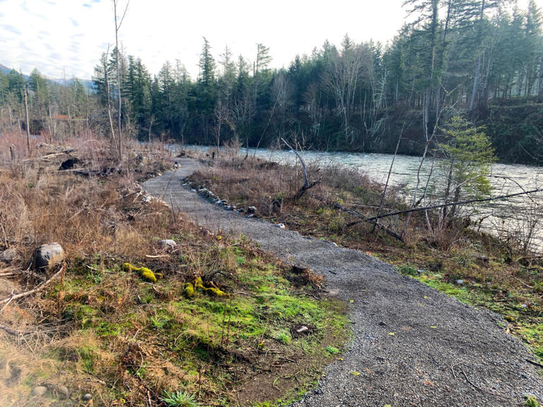 Minto County Park, along North Santiam, reopens after wildfires with ...