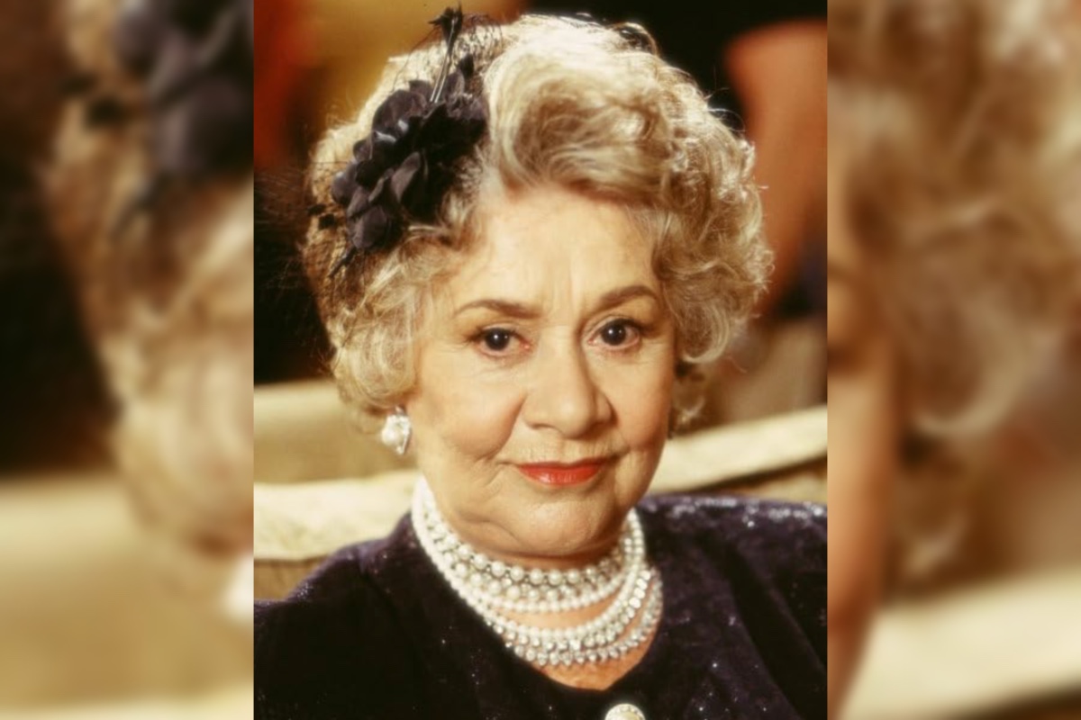 Award-Winning Actress Joan Plowright Dies at 95