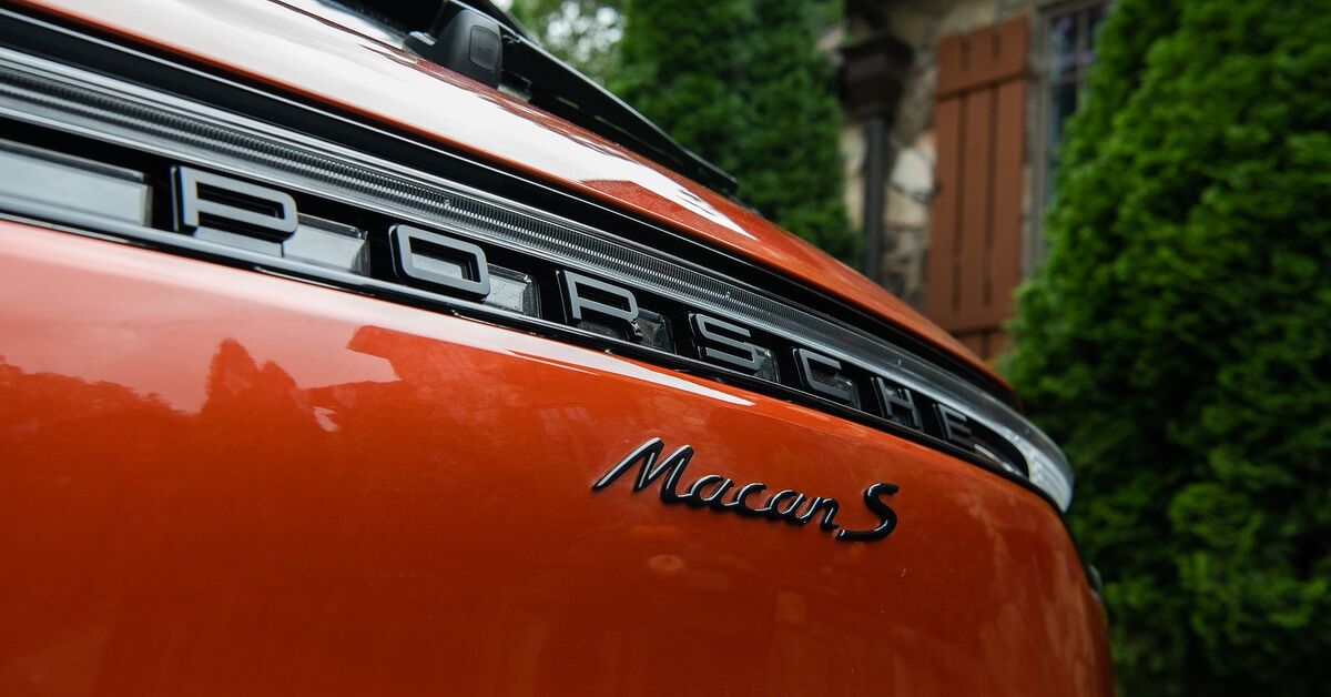 Porsche Considers Developing New Combustion Powered Macan SUV