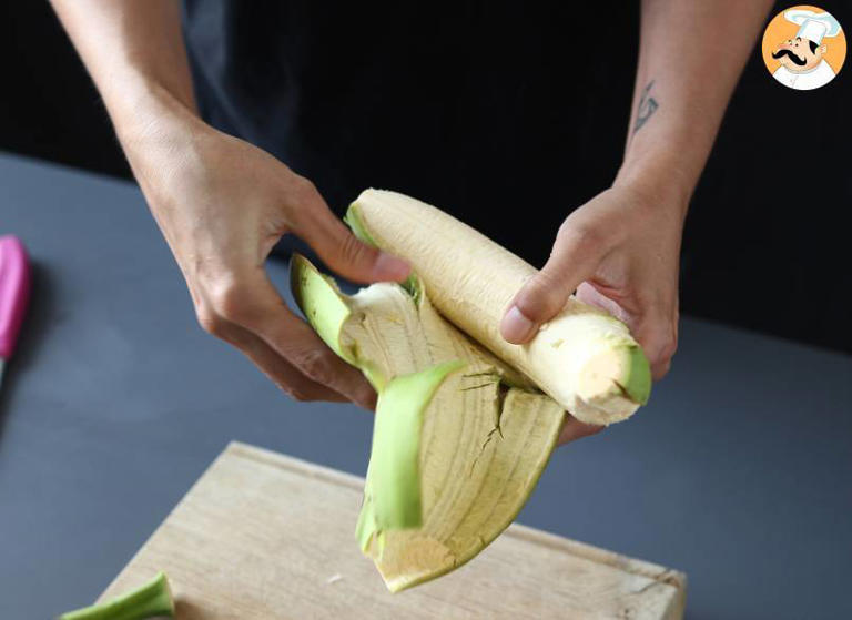 Patacones con hogao y guacamole