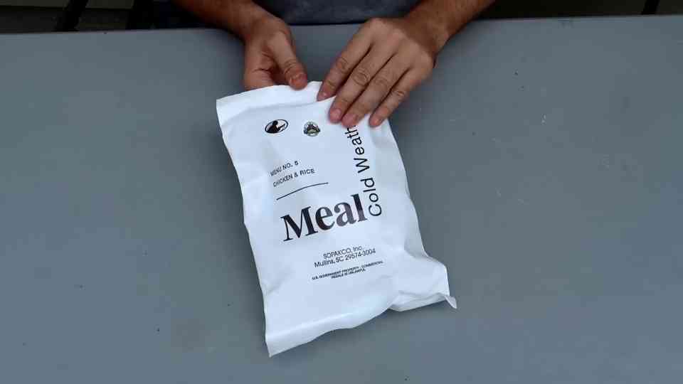 Tasting US Cold Weather MRE menu 5