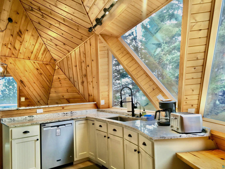 Geodesic dome cabin on Lake Superior lists for $1.279 million