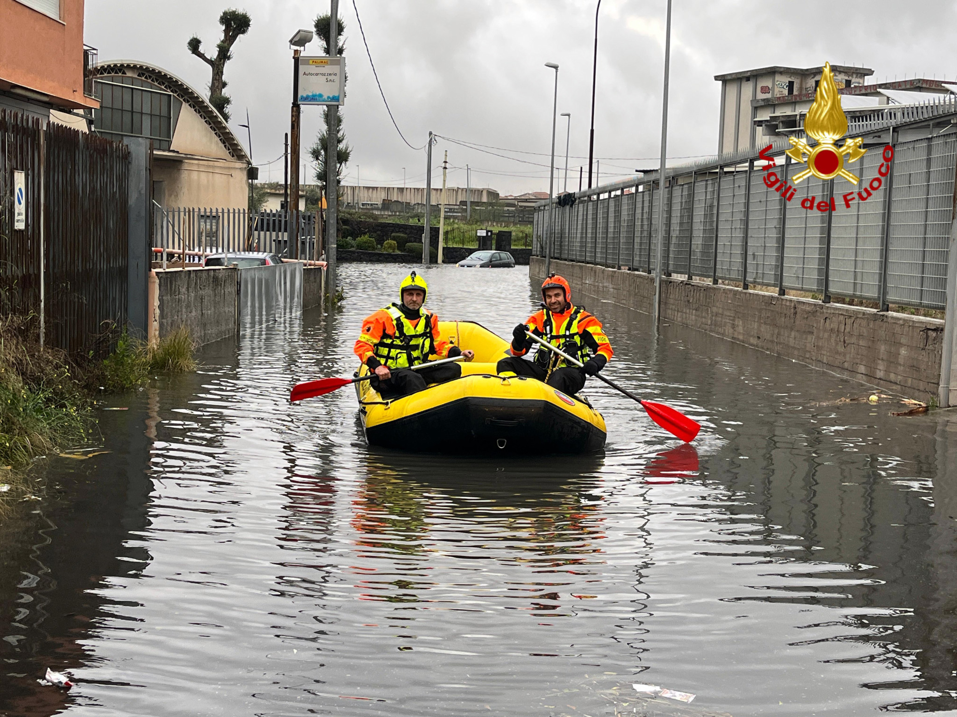 Aeolian islands cut off by bad weather, floods at Catania