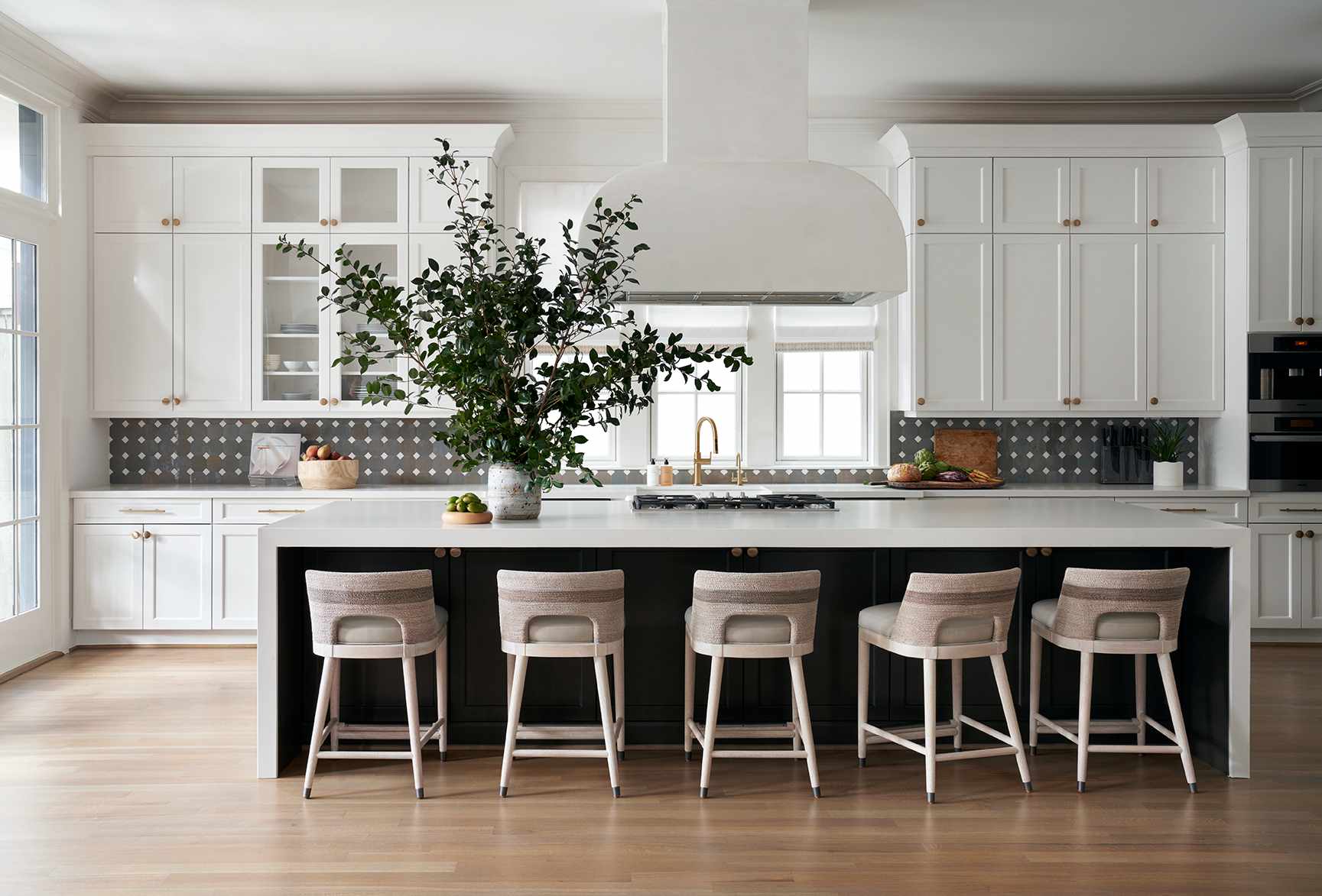 7 Kitchen Tile Trends You're About to See Everywhere in 2025, According ...