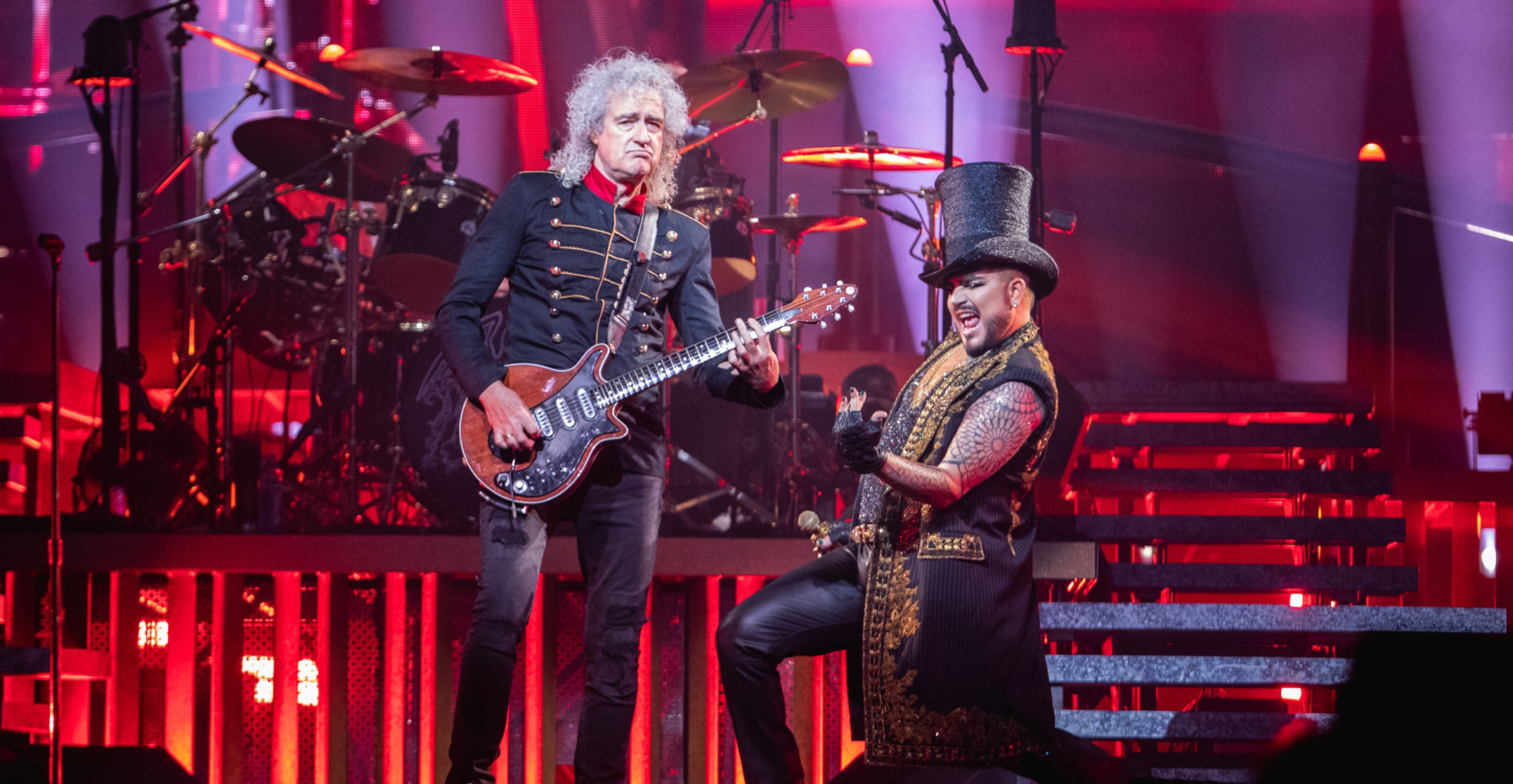 Bands that replaced their lead singer