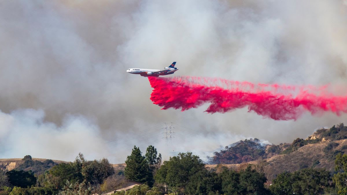 What Is The Red And Pink Powder Planes Are Dropping On The LA Fires?