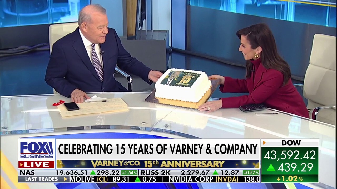 Stuart Varney celebrates 15 years of 'Varney & Co.' with cake
