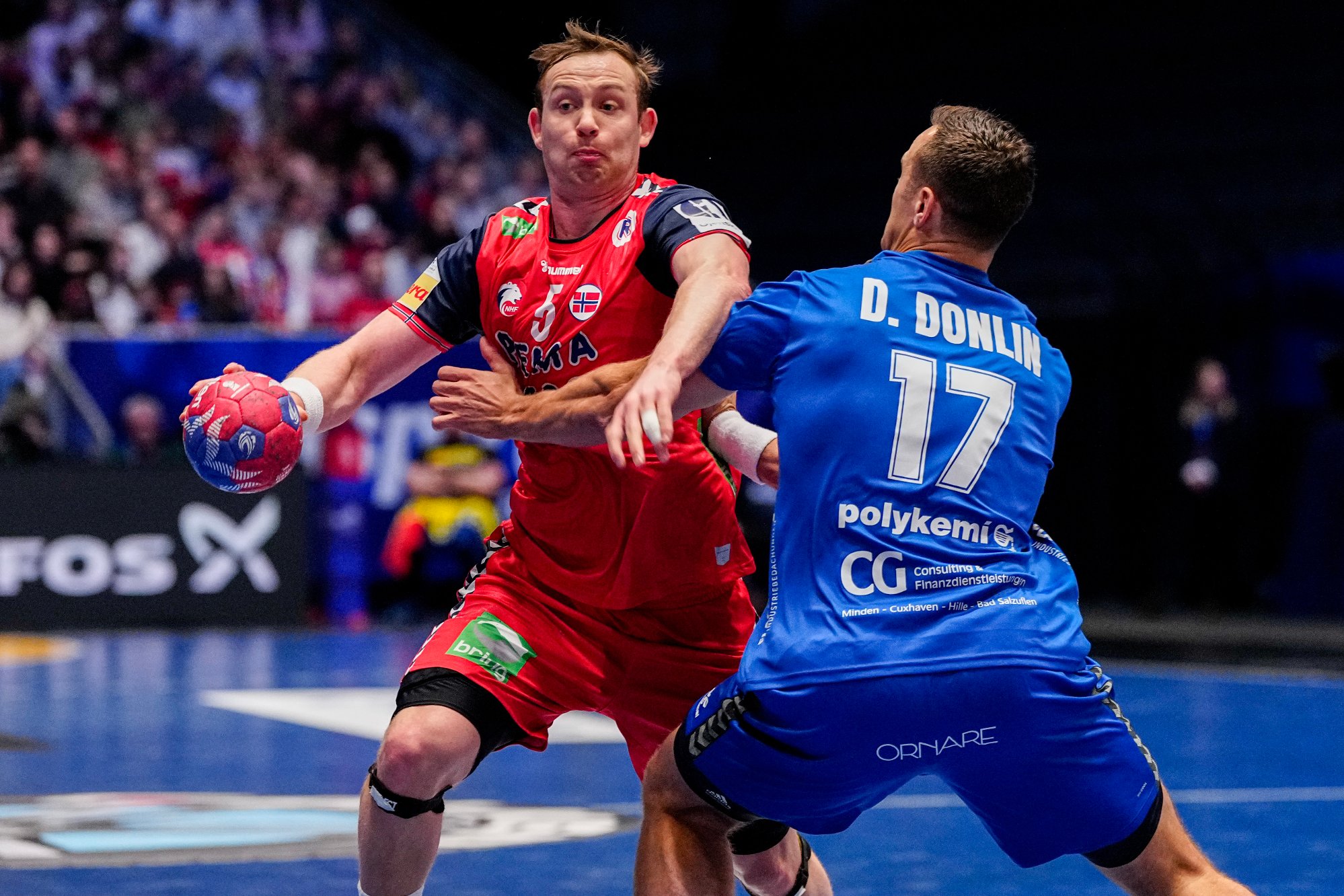 Reagerer på VM-bildene: – Uverdig