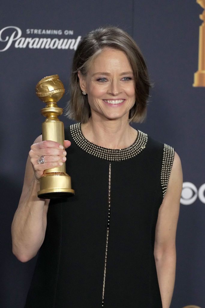 You'll Want To Embrace Your Grays With These Gorgeous Hair Color Ideas