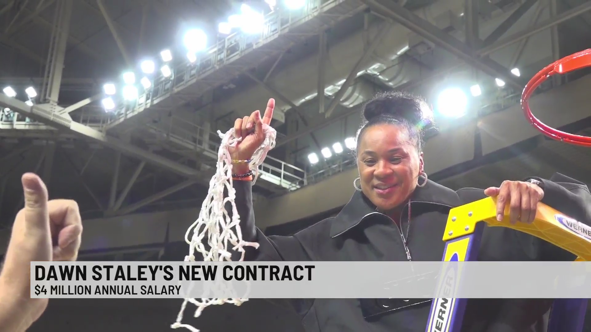 Dawn Staley signs record contract extension to coach Gamecocks