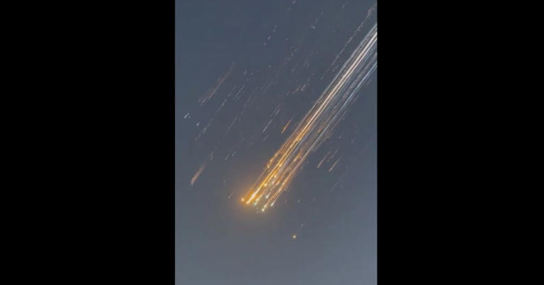 Elon Musk's SpaceX Starship Explodes Mid-Flight, Disrupting Air Traffic