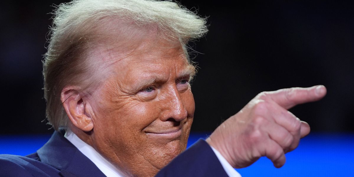 Trump's New Official Portrait Tells Quite The Story. Body Language ...