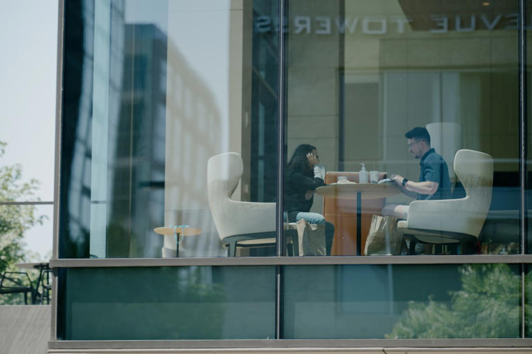 Staffers unload on Amazon ‘leadership’ after return-to-office for lack ...