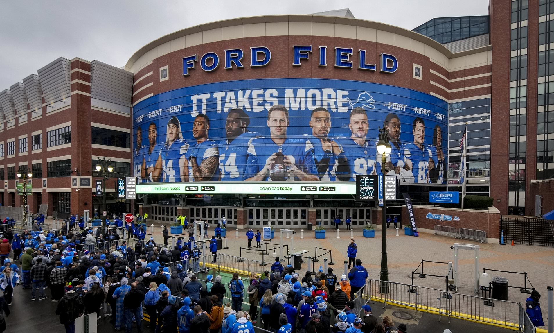 Police race to shut down suspicious Detroit parking lots days before ...