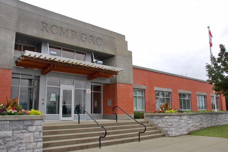 Port Alberni RCMP investigating 3 suspicious deaths in B.C. city in 9 days