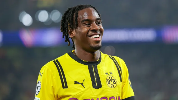 Chelsea Transfer News: Blues make improved €50m bid for Jamie Gittens