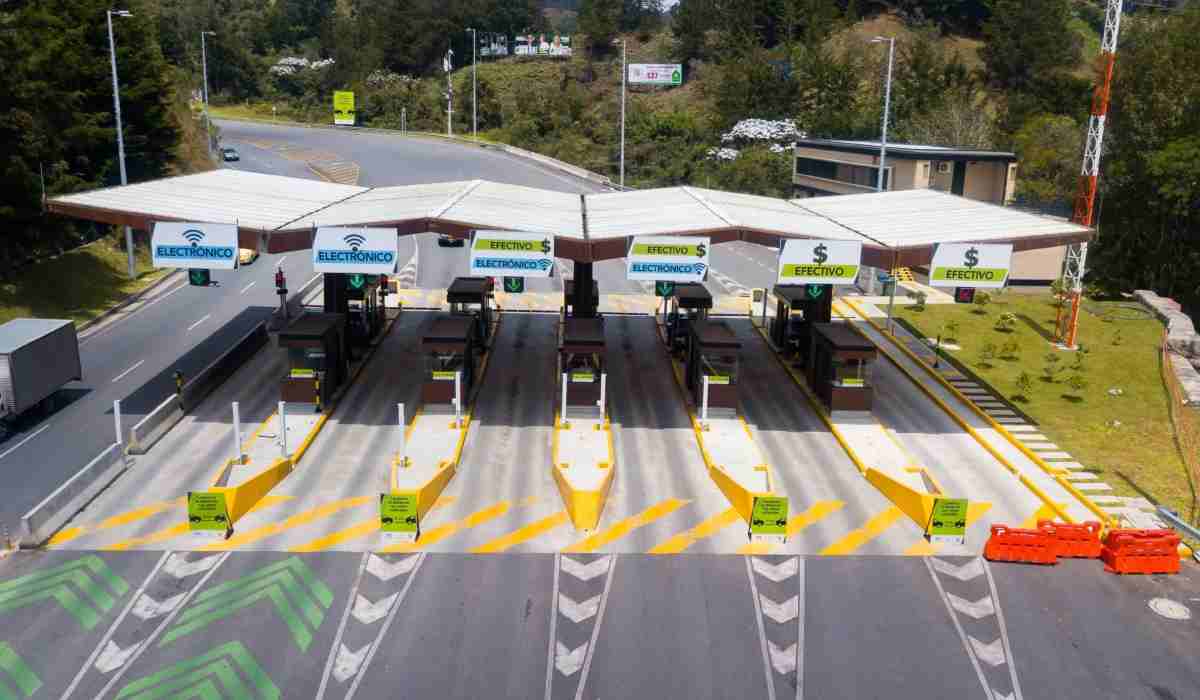 Peajes en Colombia vuelven a subir: Este será el incremento a partir ...