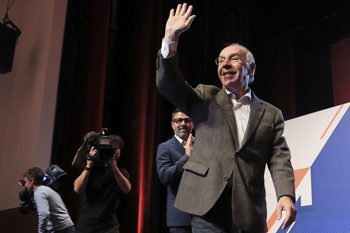 Marques Mendes apresenta candidatura a Presidente da República a 06 de ...