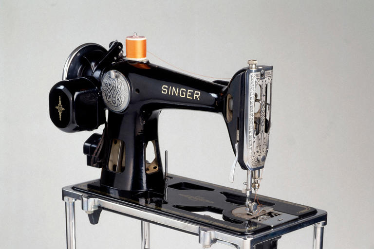 Antique Singer Sewing Machines That Changed the Game