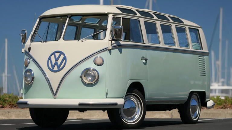 10 Wonderful Rear-Engine Cars