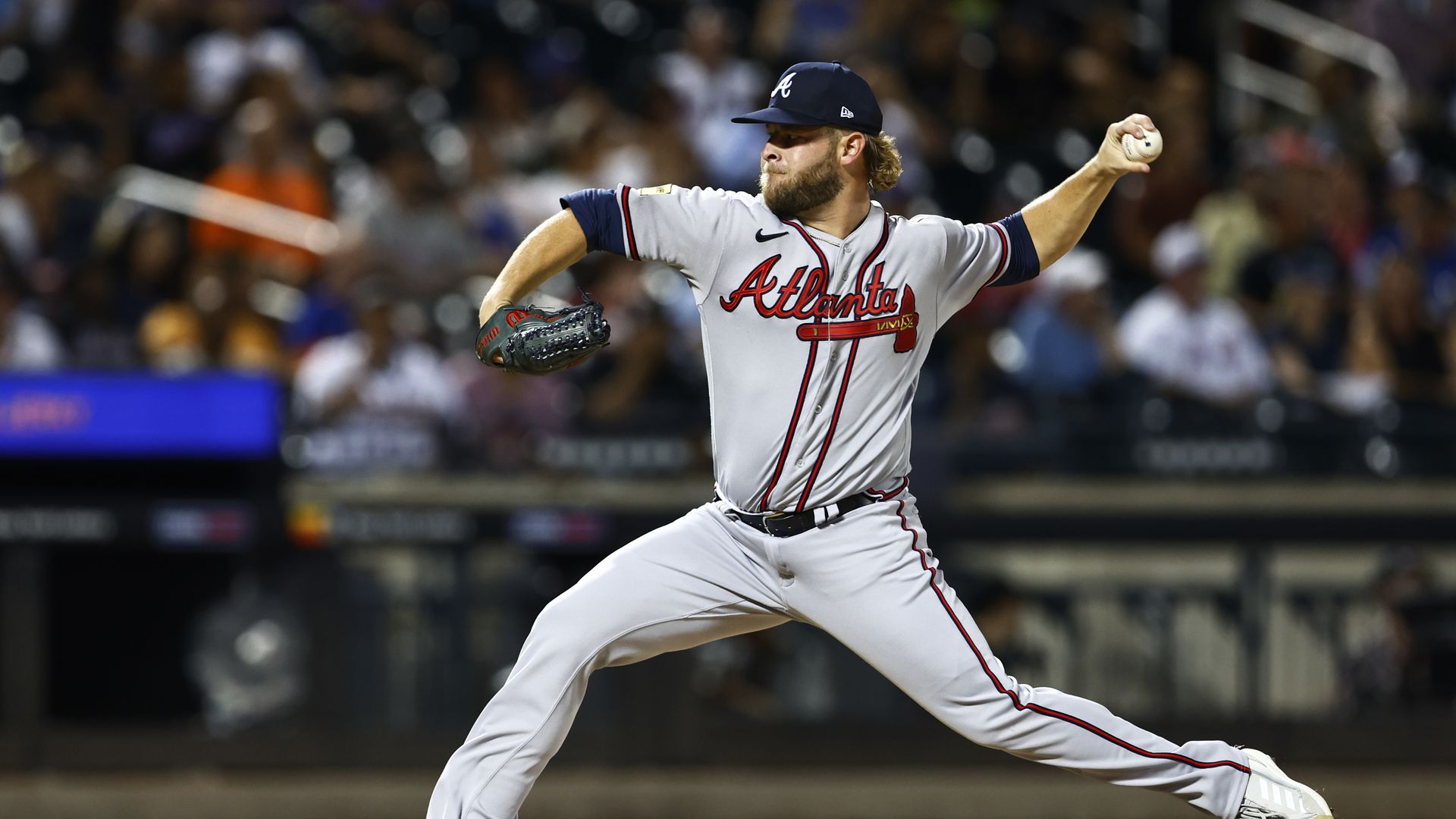 A.J. Minter signs two-year, $22 million deal with Mets, per report