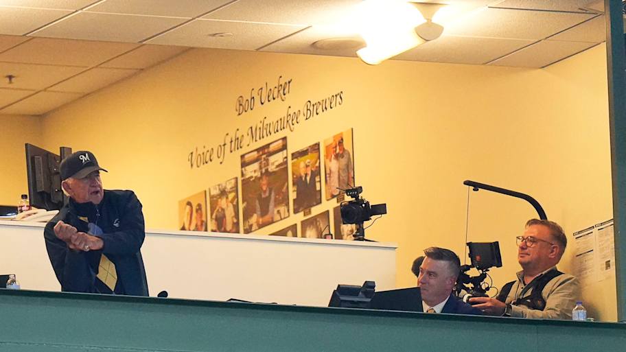 Bob Uecker's broadcast booth partner shares details of emotional last ...