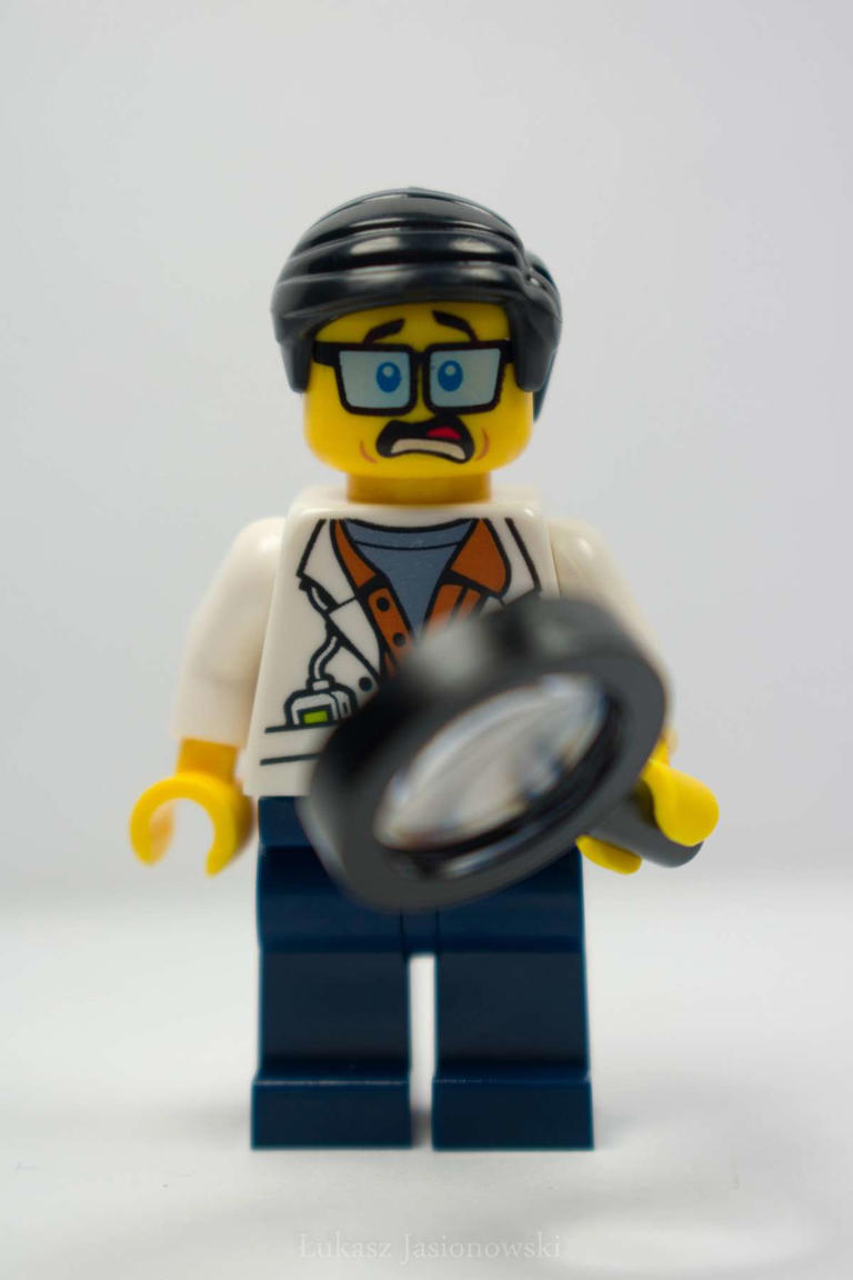 5 ways to get cheap Legos