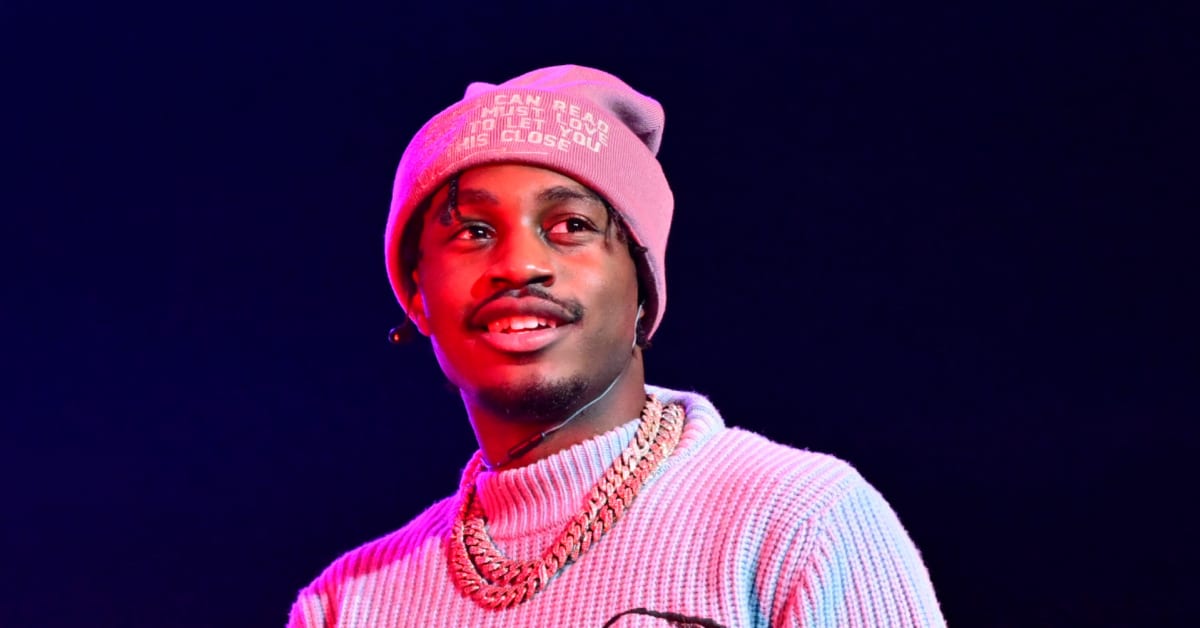 Lil Tjay Drops 'No Smoking' Merch Amid Plaqueboymax Lawsuit Threat