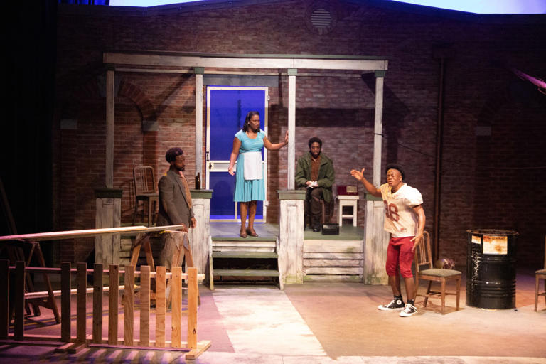 Director Dee Selmore put actor's heart into building 'Fences' cast