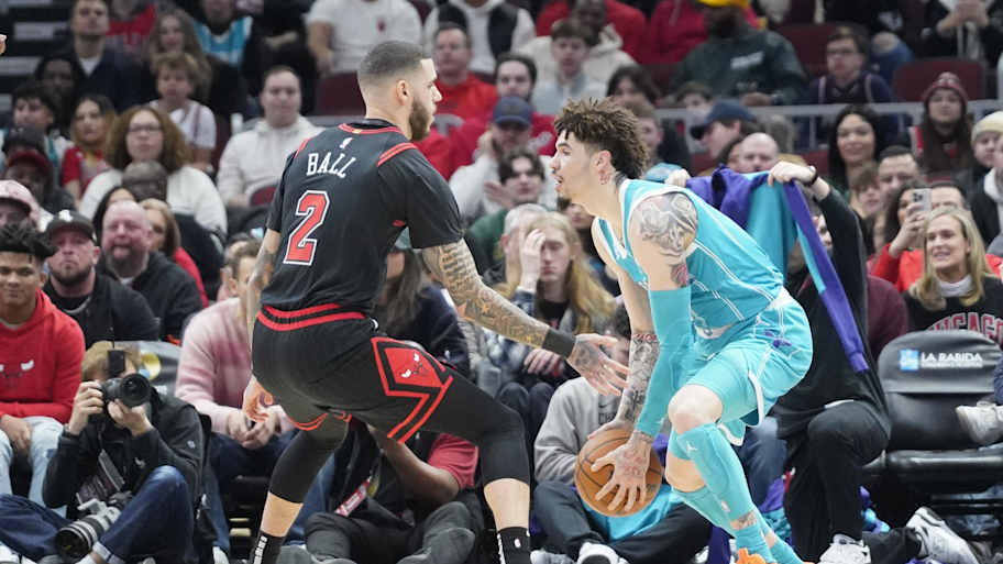 NBA Fans React to Lonzo Ball’s Shot Over LaMelo Ball in Hornets-Bulls