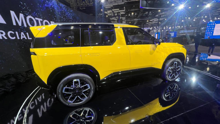 Tata Sierra Petrol First Look: Review, Expected Price And Features