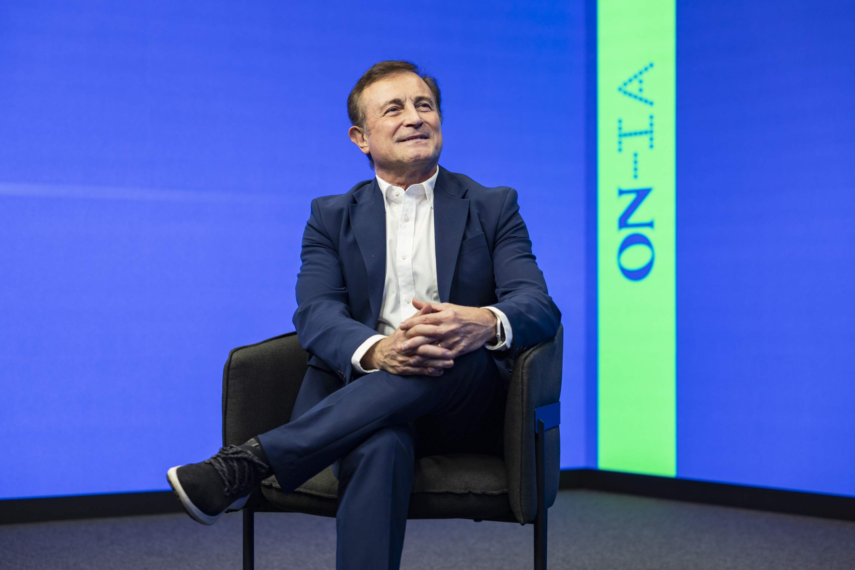 Semana IA | GPT Image 1.5, Gemini 3 Flash, Amazon invierte en OpenAI y ...