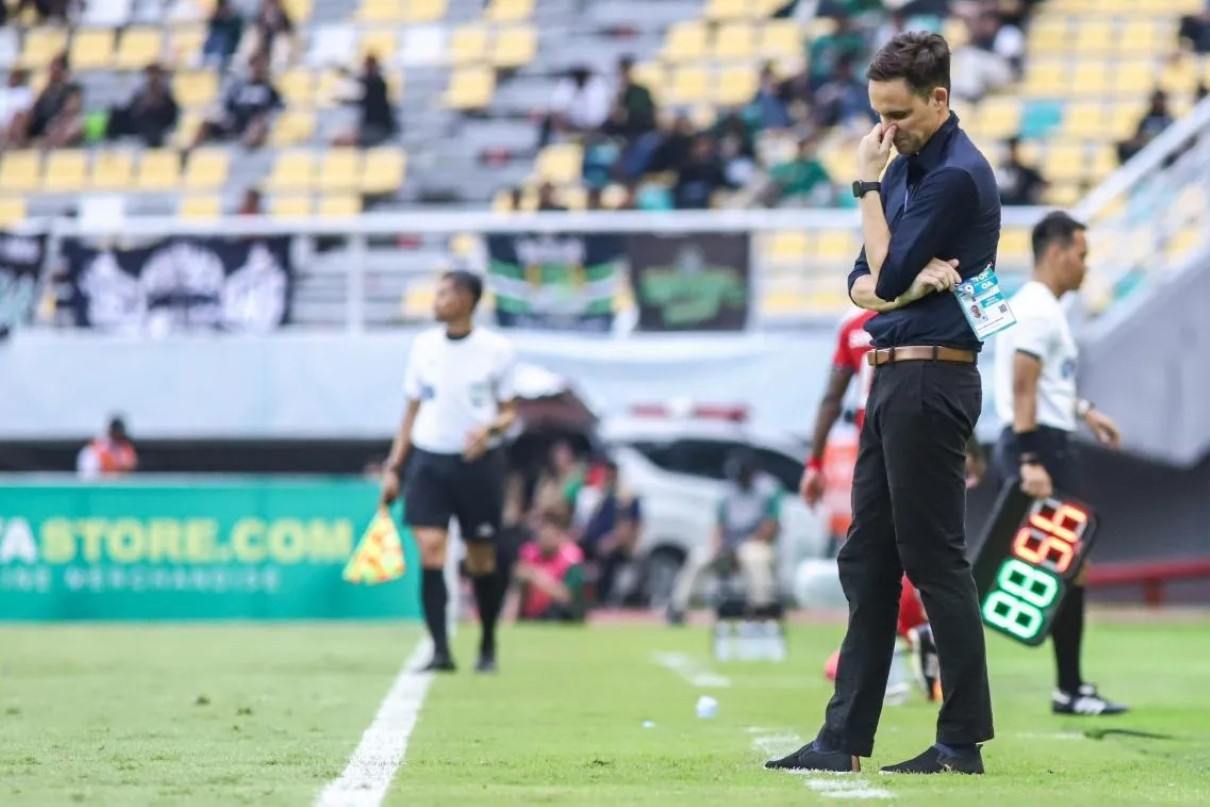 Nasib Paul Munster di Ujung Tanduk, Persebaya Wajib Menang Lawan Persib