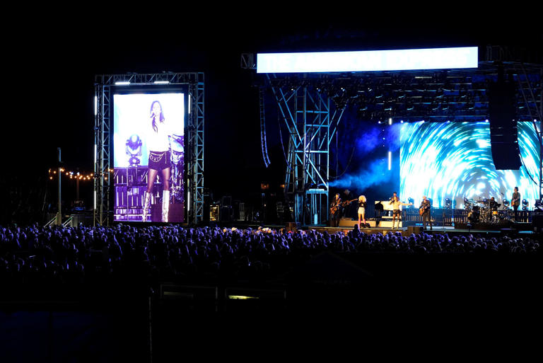 Little Big Town delivers soulful performance at American Express ...