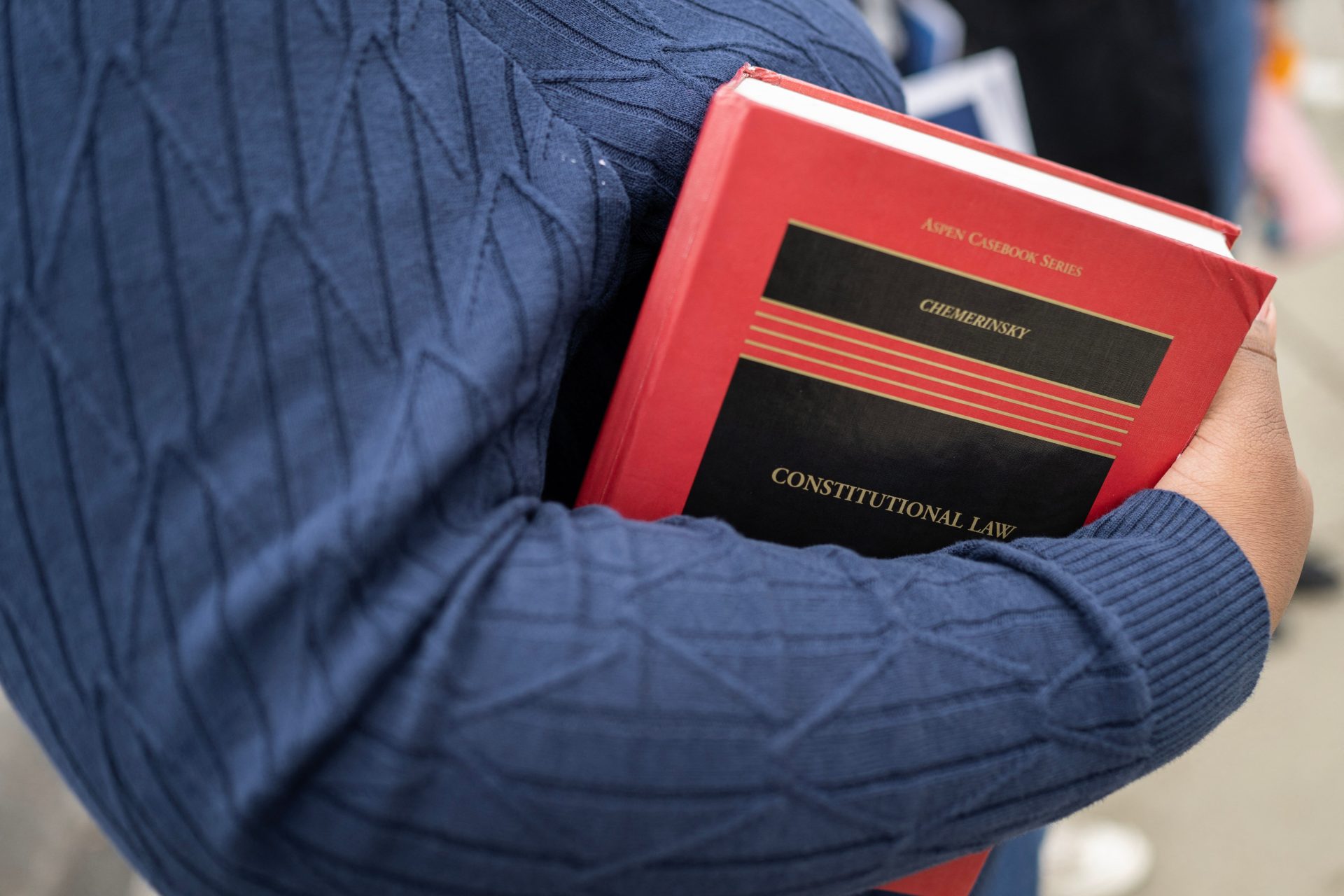 Red cards handed out to immigrants who fear deportation under Trump