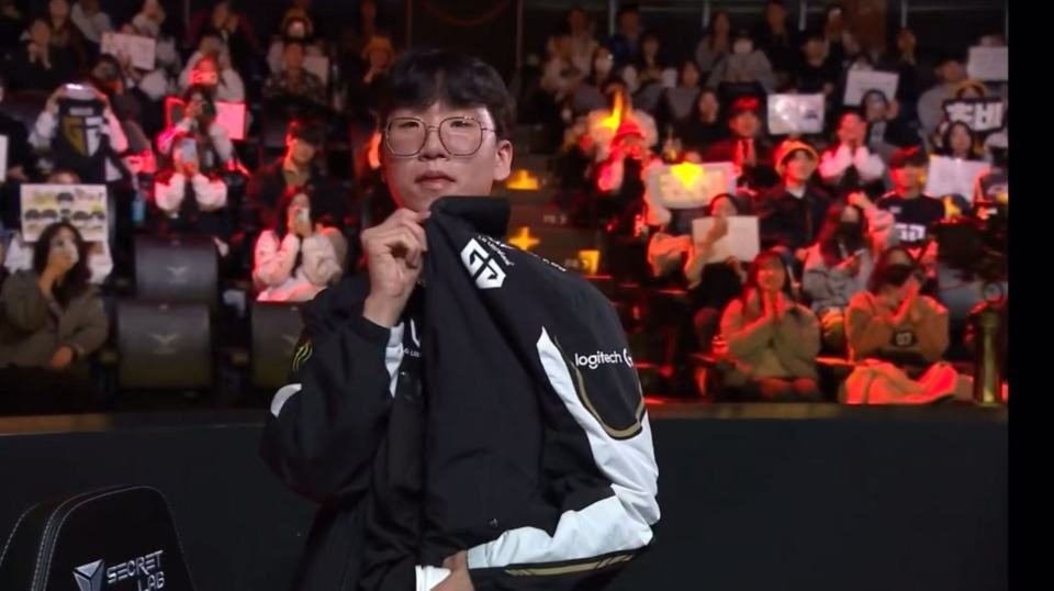 LOL：Ruler回归LCK继续做大王！