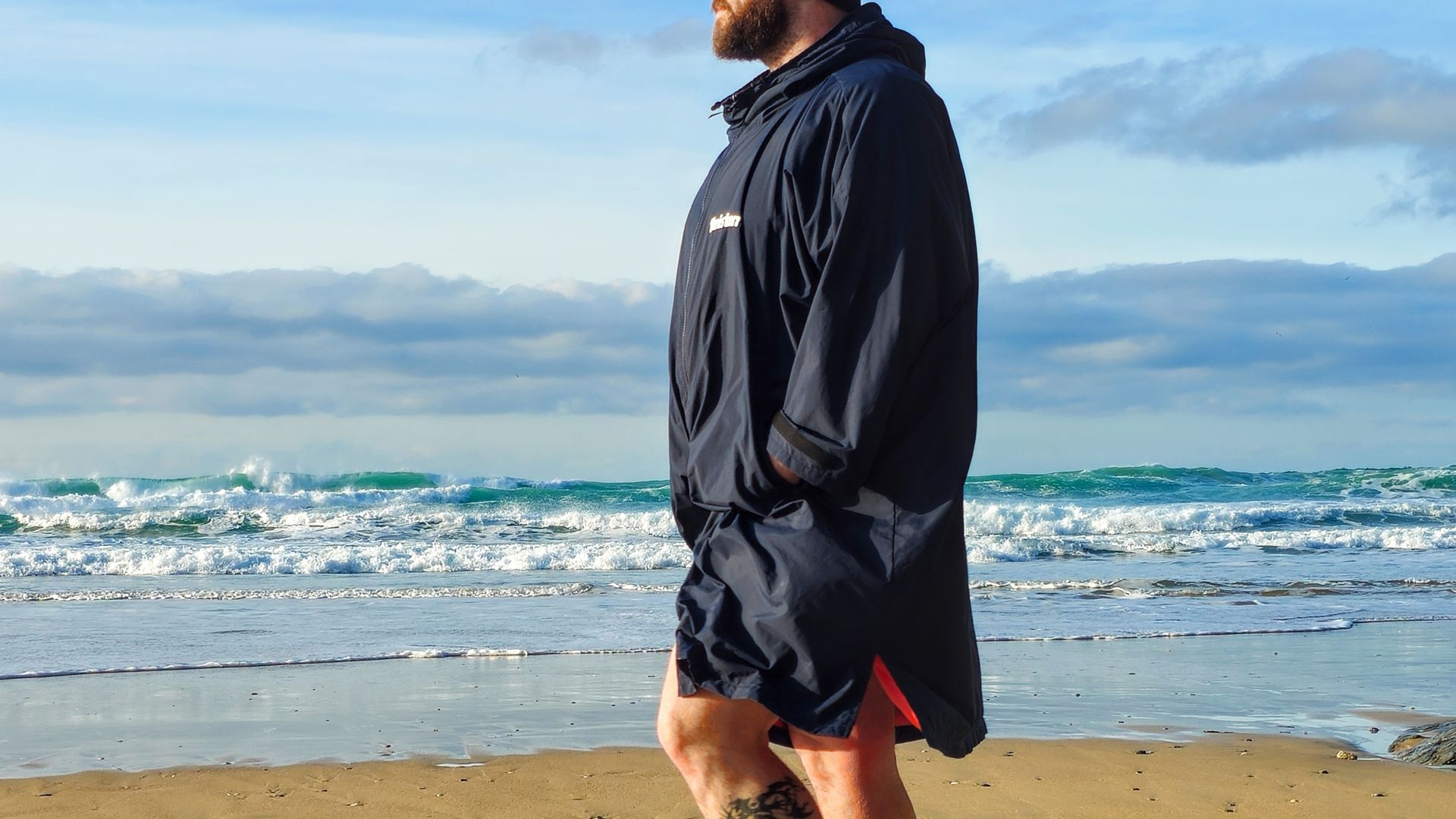 Finisterre Tego changing robe: A lightweight robe that's packable ...