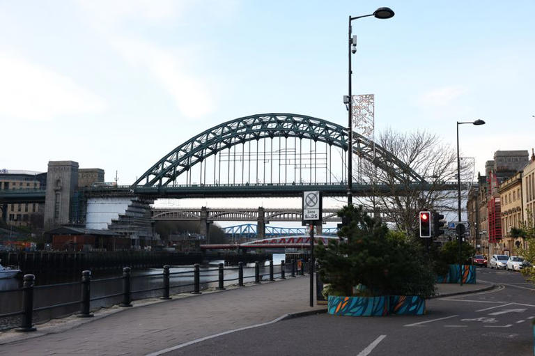 Then and Now: A classic view of the River Tyne bridges - and a very ...