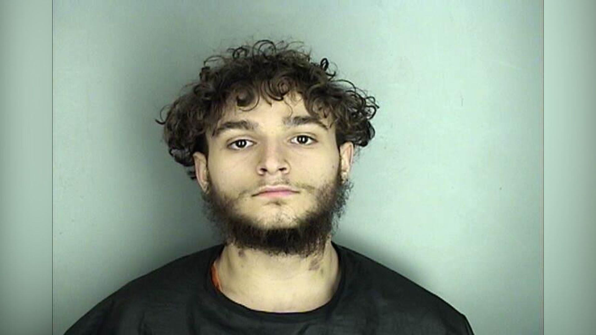 Deputies: Man arrested after runaway 12-year-old located in Greenwood Co. Deputies: Man arrested after runaway 12-year-old located in Greenwood Co.