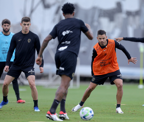 Romero cita case de sucesso em conselho à base e celebra manutenção de ...