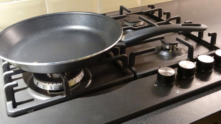 How Toxic Is Non-Stick Cookware? (Really)