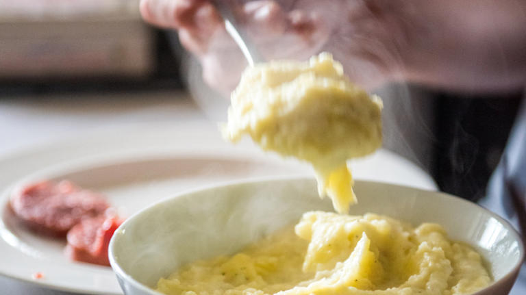 Experts Reveal Why Restaurant Mashed Potatoes Always Taste Better Than ...