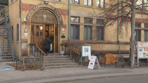 Toronto opens 2 surge capacity warming centres ahead of cold weather