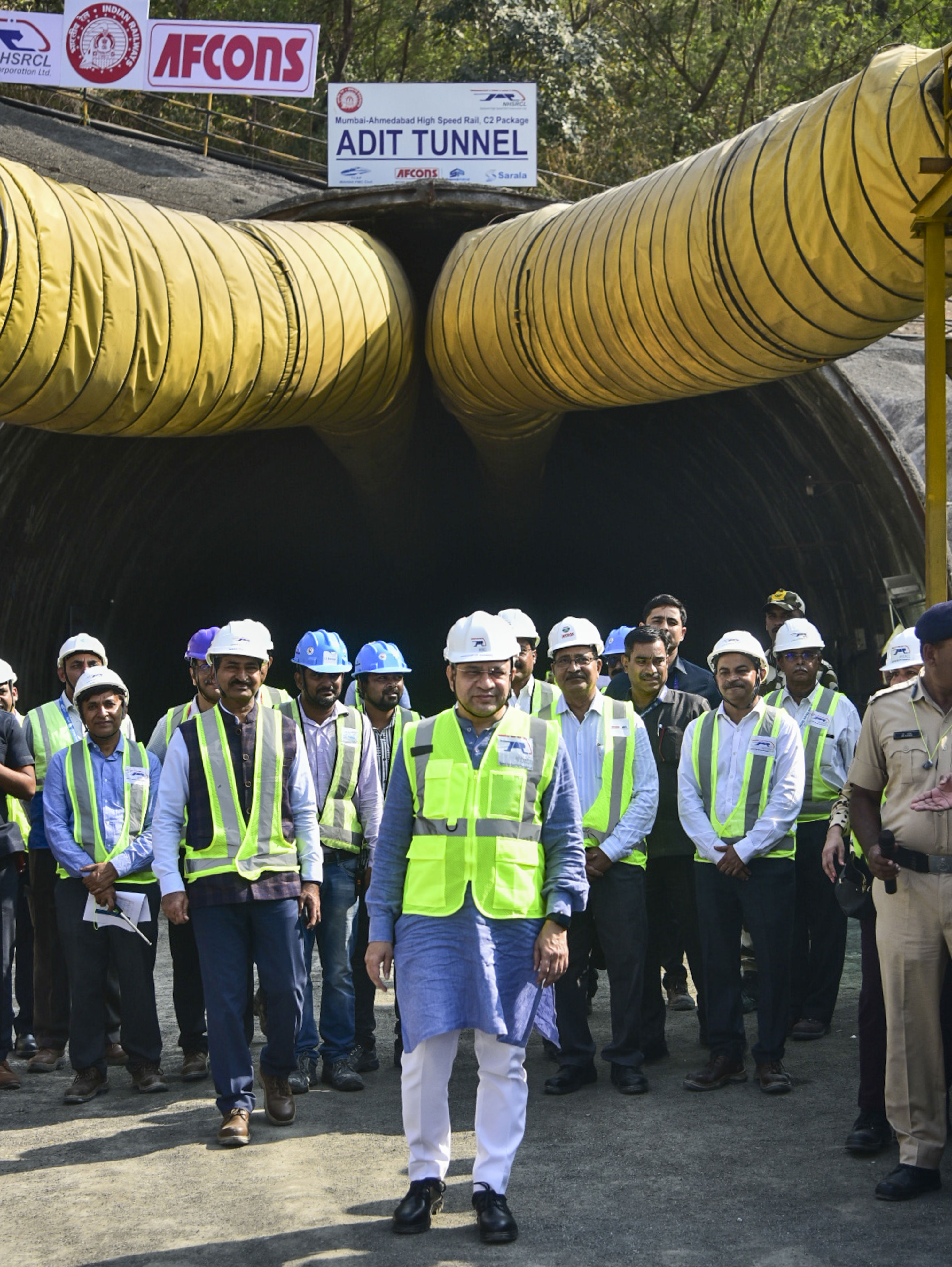 Mumbai-Ahmedabad bullet train project: Vaishnaw inspects undersea ...