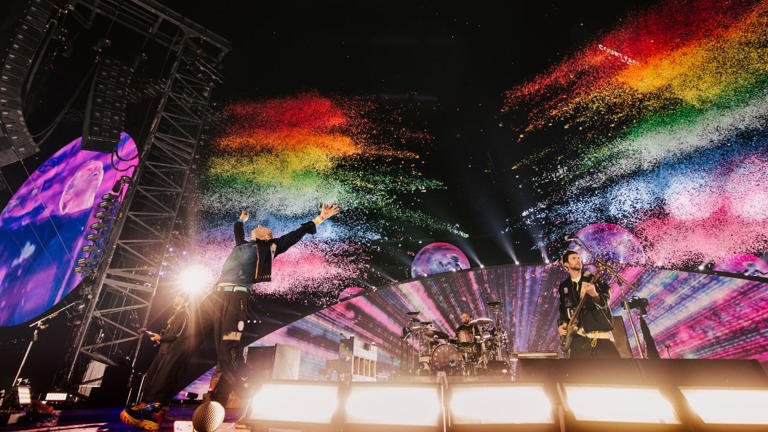 Coldplay Mumbai Concert Day 1 Review: British band paints the Sky Full ...