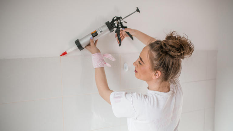The Difference Between Caulking And Silicone (& Which Is Right For You)