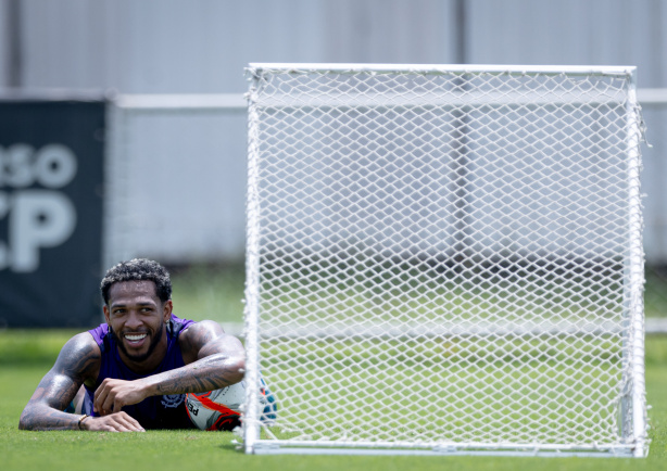 José Martínez fala sobre chegada ao Corinthians e projeta disputa da ...