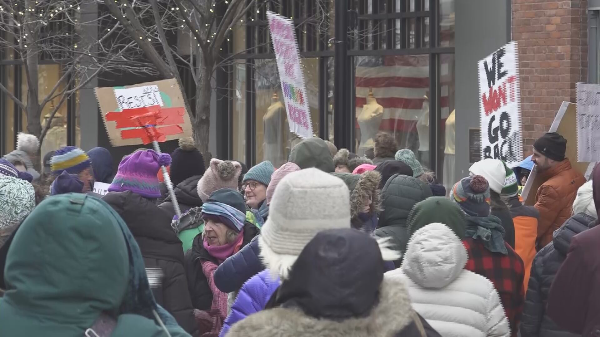 Burlington womens’ rights rally precedes Trump Inauguration