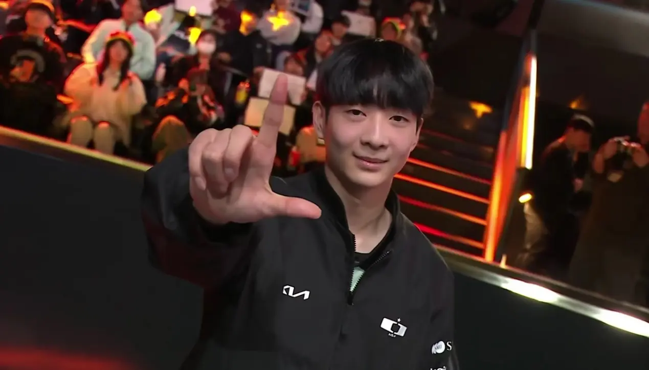 Faker赢下混乱对局，T1取得首胜，ShowMaker持续爆发，DK开始觉醒